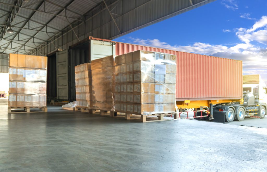 9 Tips For Successful Freight Shipping | FlagShip Courier